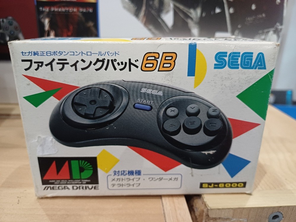 PAD 6 BOUTONS MEGADRIVE
